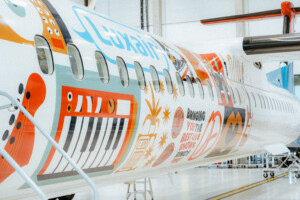 Luxair x den Atelier : une célébration en altitude pour 30 ans de ...